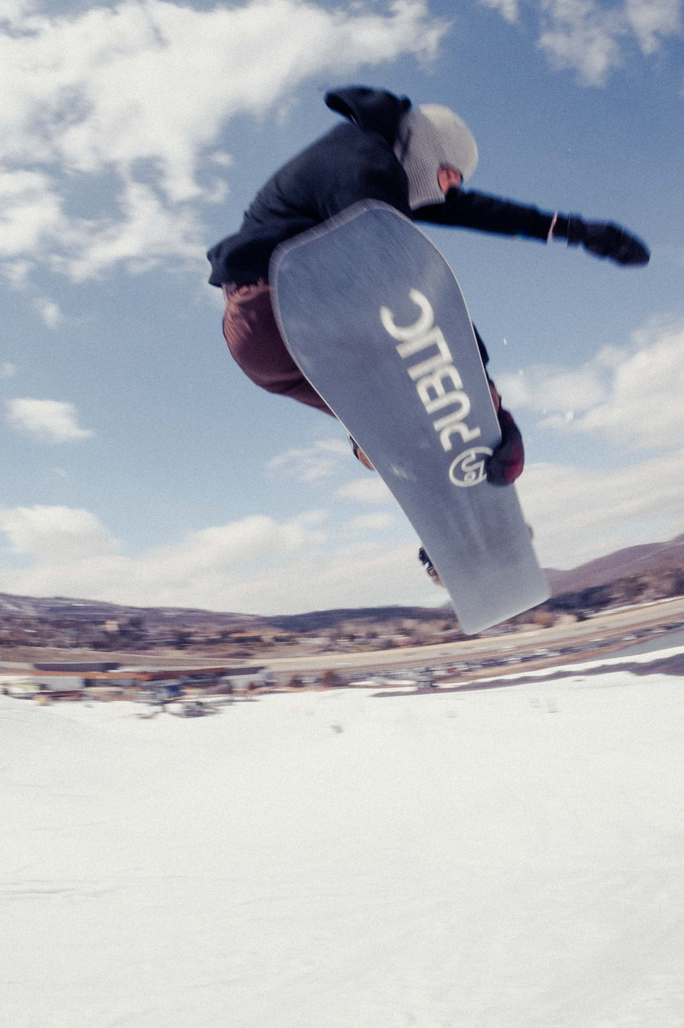 PUBLIC X HOWL – PUBLIC snowboards