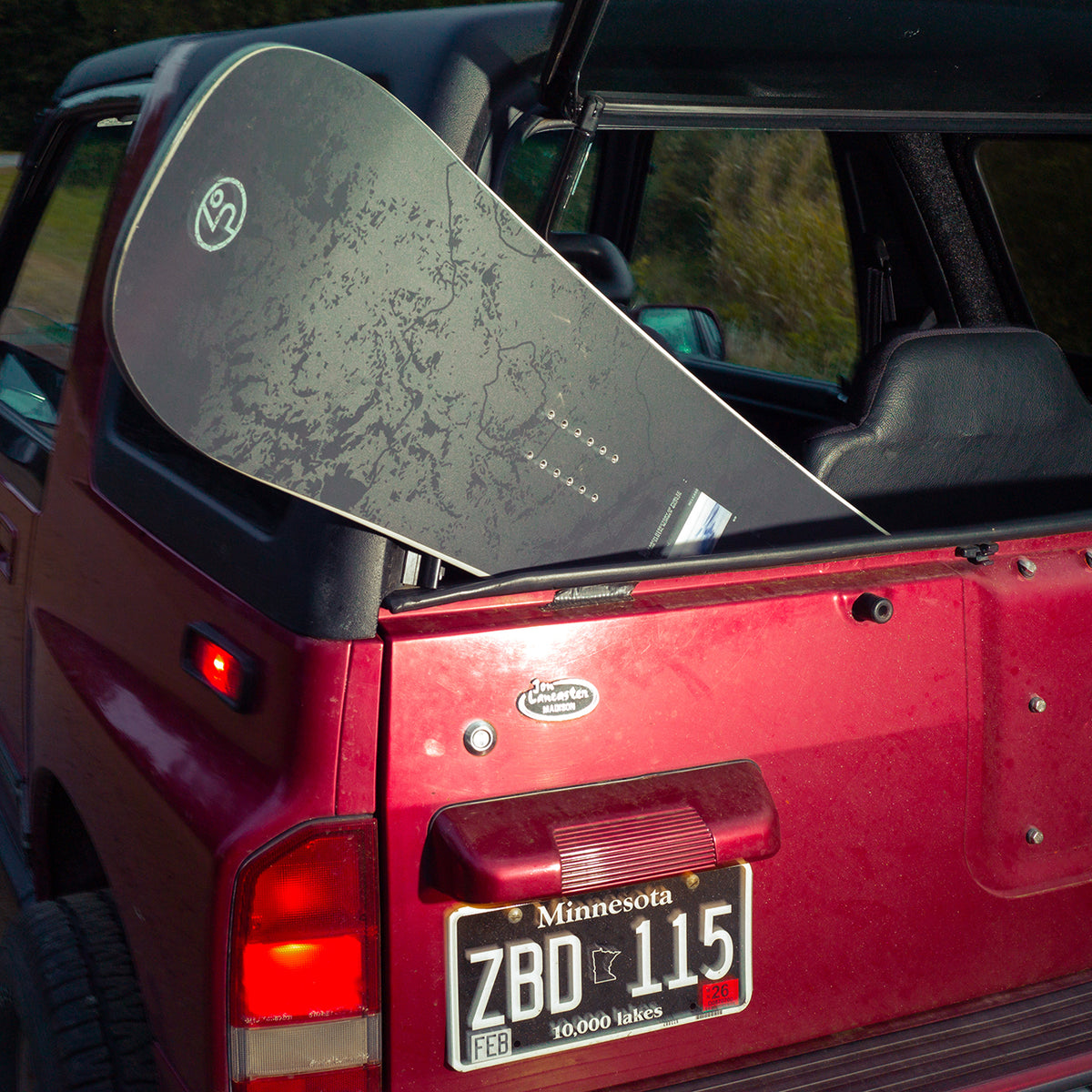 PUBLIC X HOWL – PUBLIC snowboards